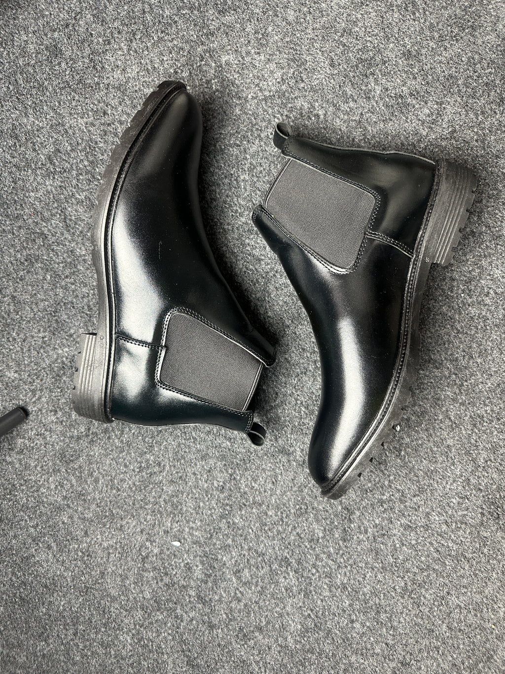 Leather Chelsea Boots – Stylish & Comfortable – SUFI